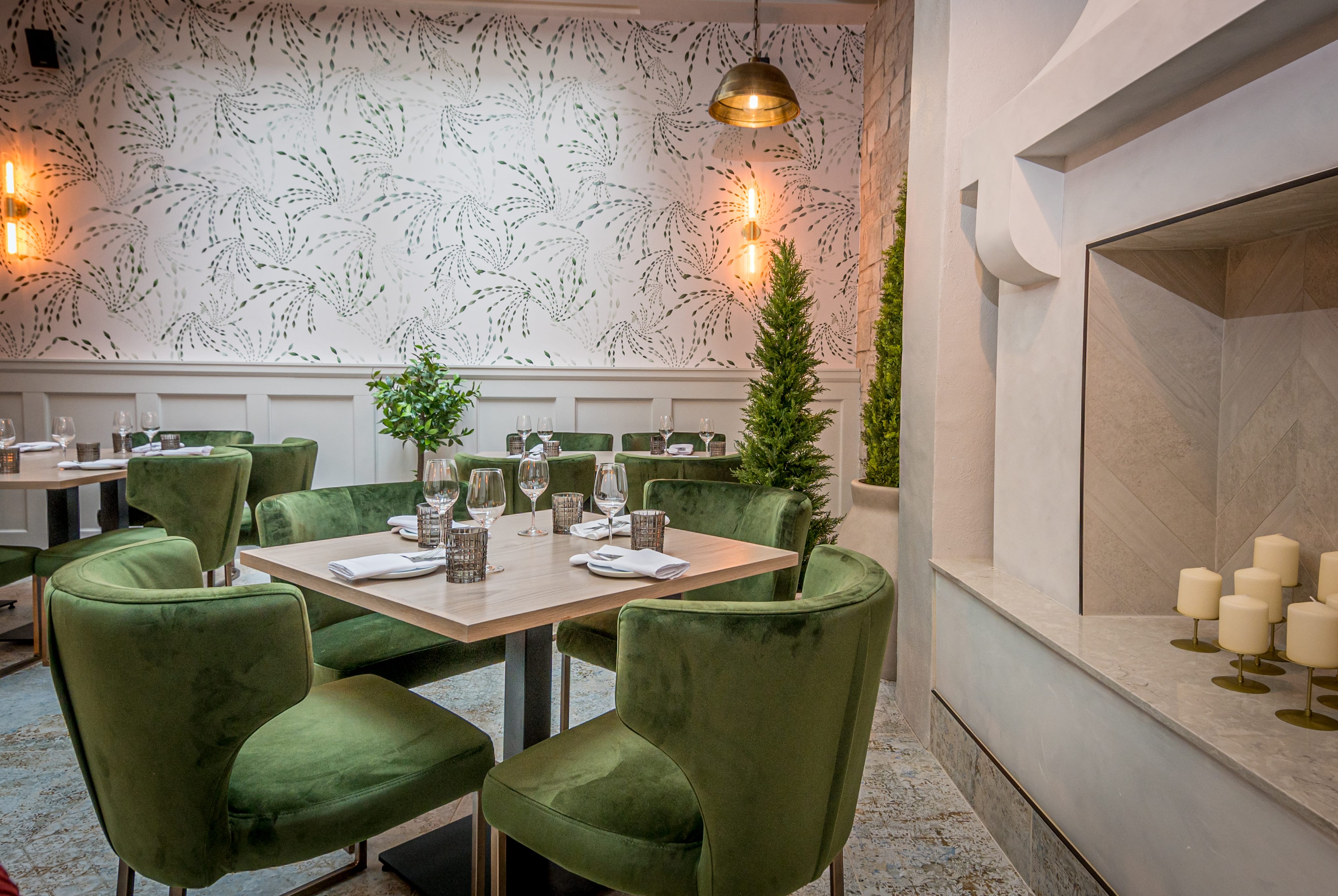 Gallery | HEIST RESTAURANT + WINE CLUB