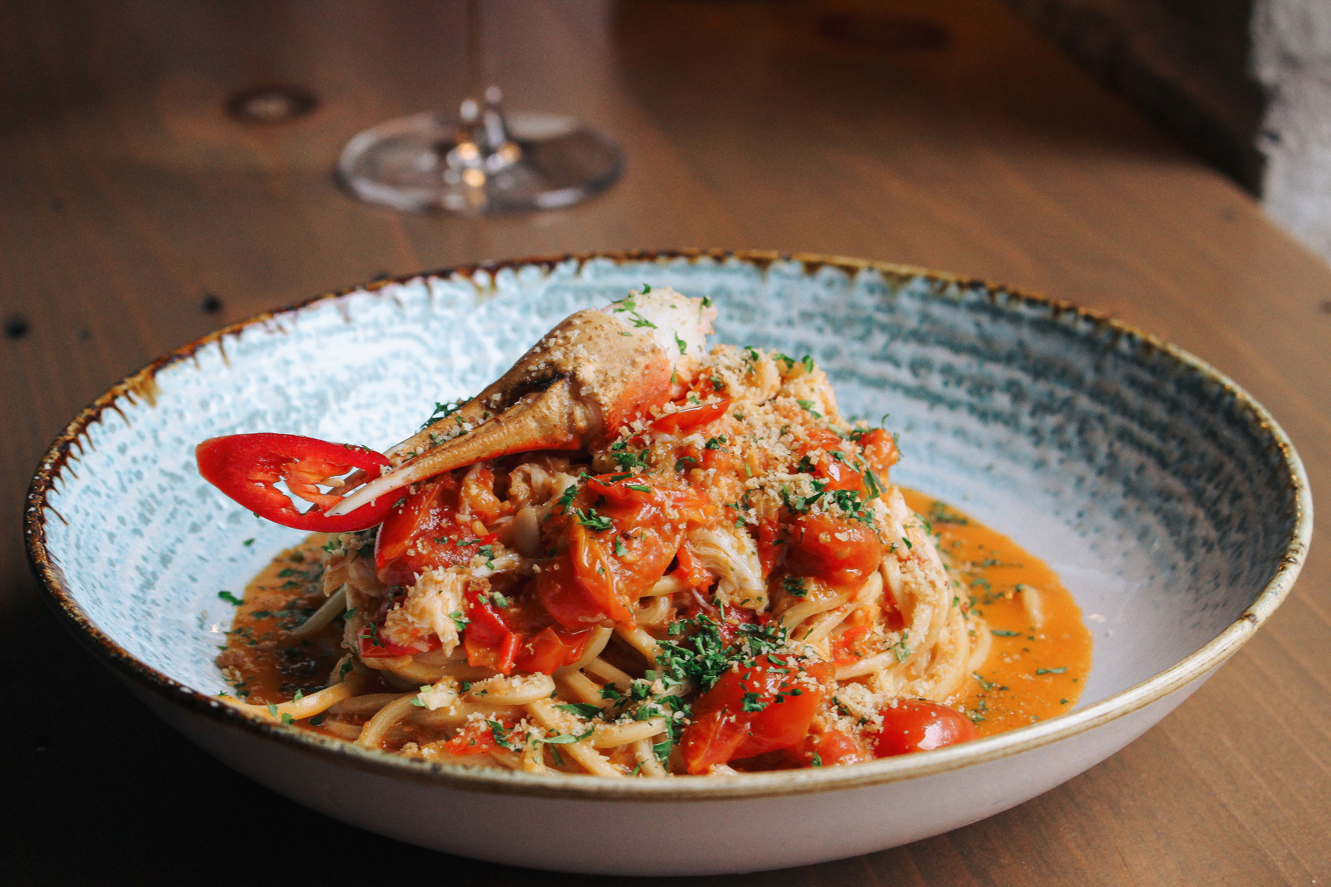 Steal the Moment | HEIST™ RESTAURANT + WINE CLUB