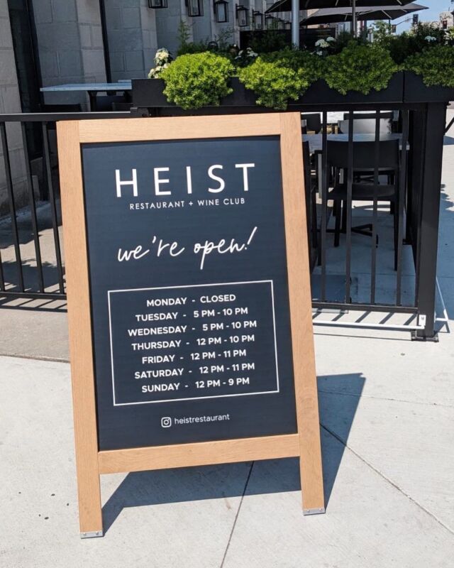 Steal the Moment | HEIST RESTAURANT + WINE CLUB