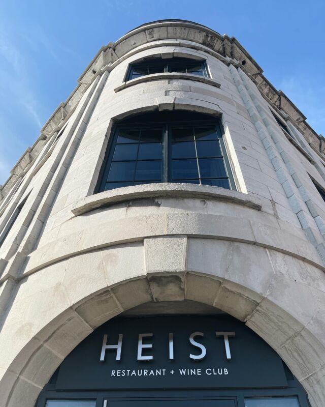 Steal the Moment | HEIST RESTAURANT + WINE CLUB