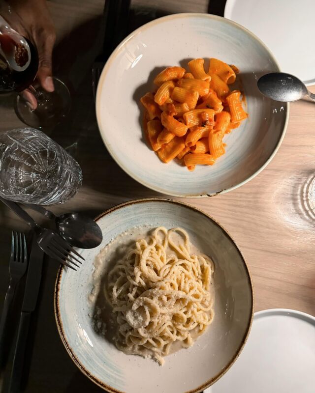 Steal the Moment | HEIST RESTAURANT + WINE CLUB