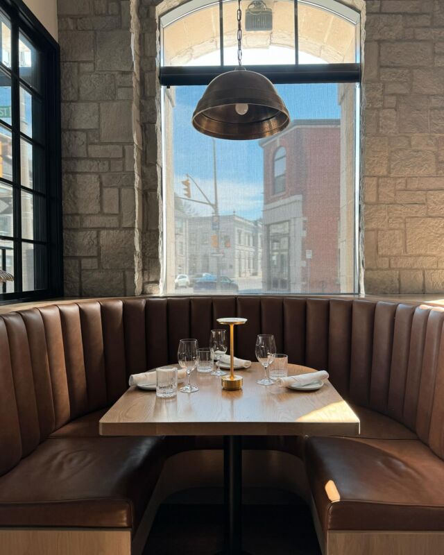 Steal the Moment | HEIST RESTAURANT + WINE CLUB