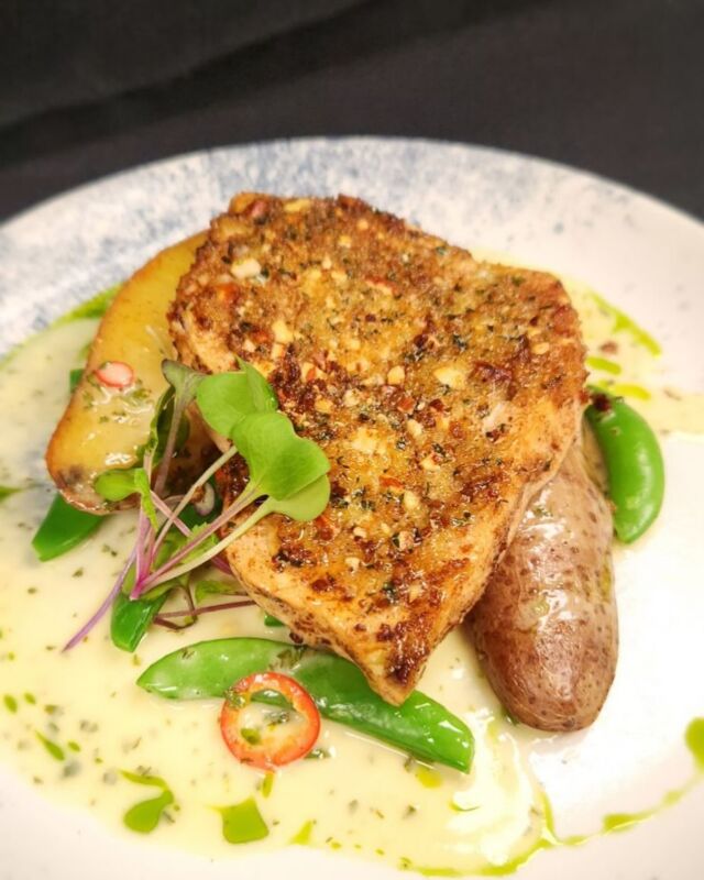 Steal the Moment | HEIST RESTAURANT + WINE CLUB